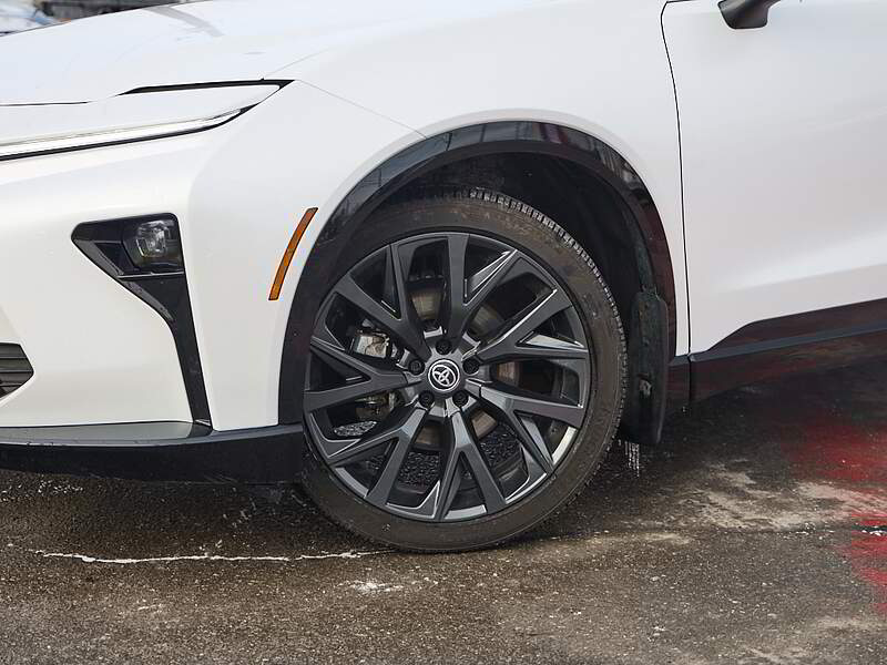 2025 Toyota Crown-Signia Limited demo for sale at $56,997 (N3962)